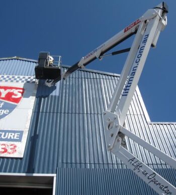 Liftman – A Lift, an Operator… Job Done!